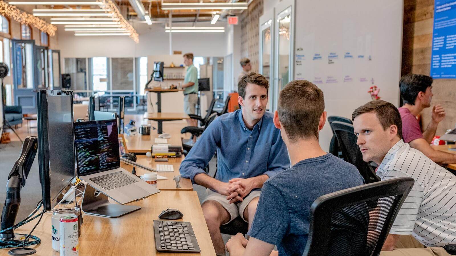 What Is Collaboration? Definition & Benefits | Pipefy