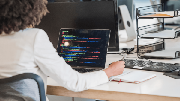 IT Process: Definition, Examples & How to Manage | Pipefy