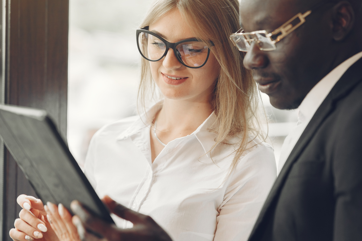 Intelligent Automation (IA): What It Is, Benefits, and Examples | Pipefy